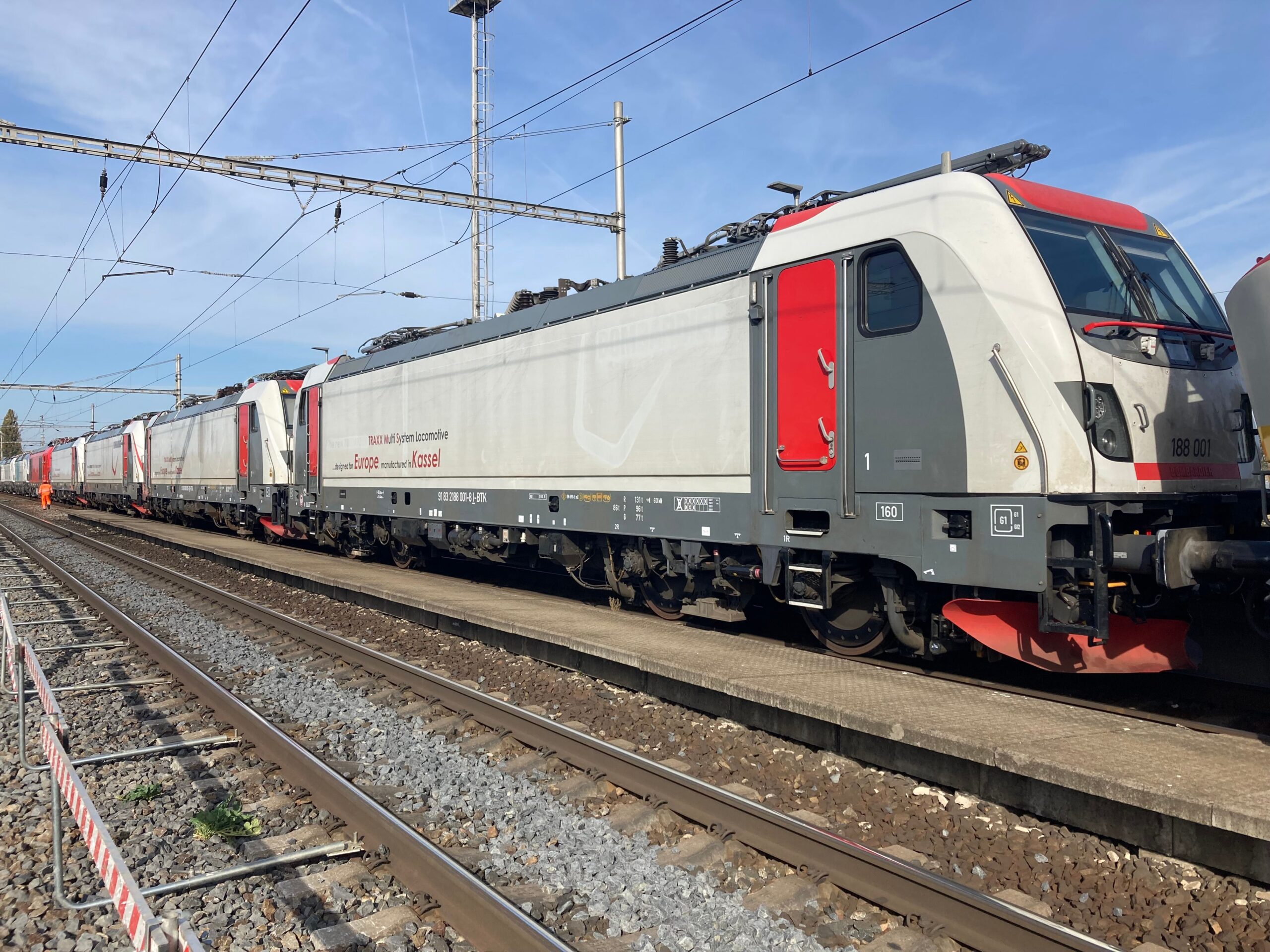 An Alstom´s four locomotives Traxx MS3 arrived on October 10, 2022 to ...